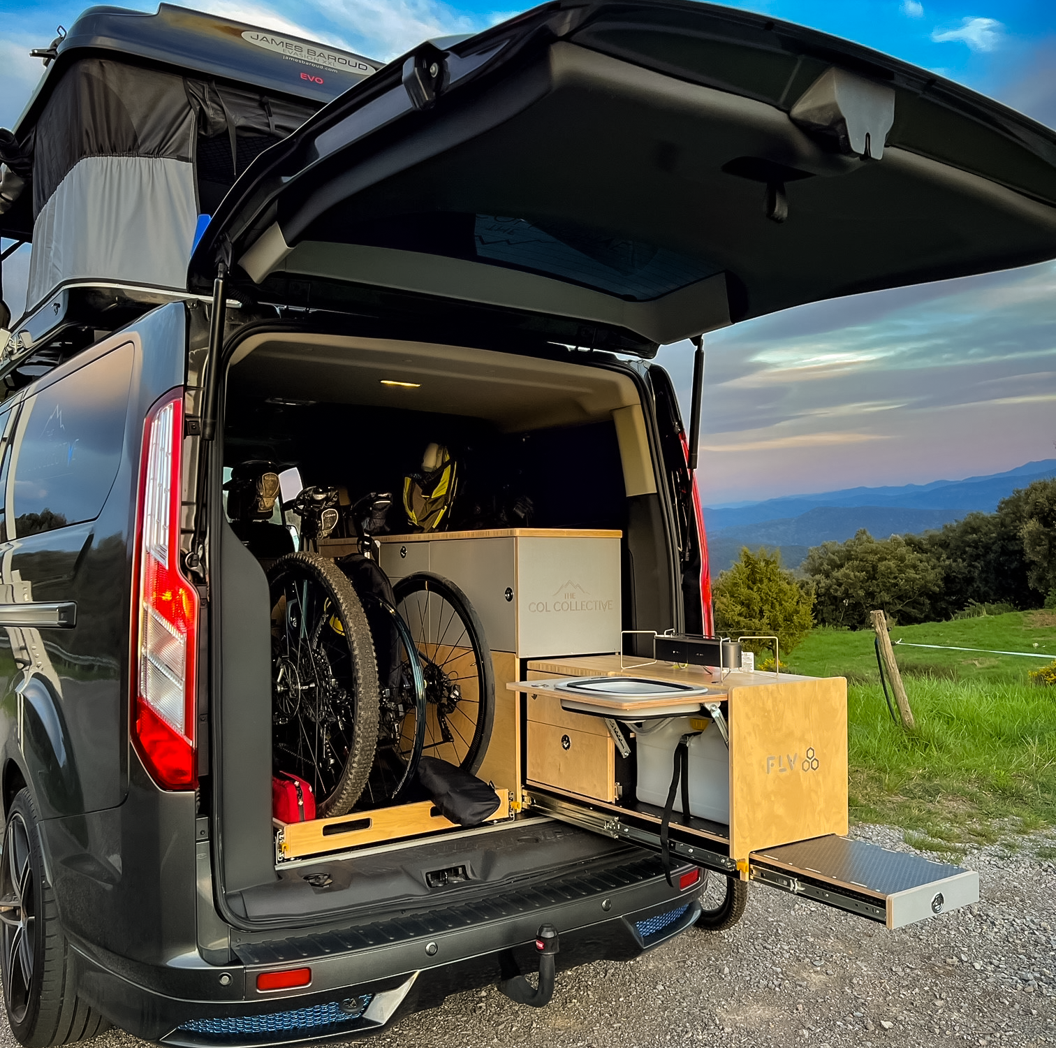 Aménagement d’un Ford Transit Custom – Kit + Étapes | FLV Van